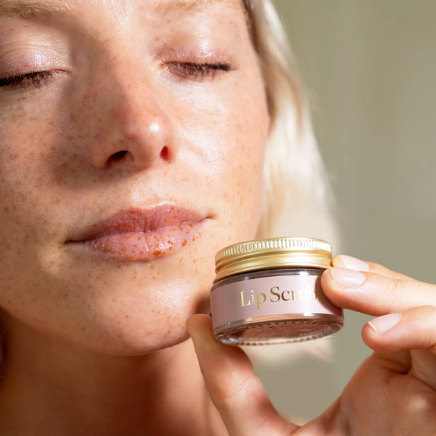 Stray Willow - Lip Scrub – SOHL STORE